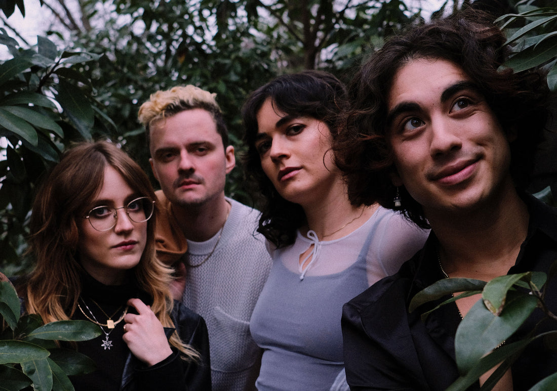 🍍The Official Store of The Happy Fits